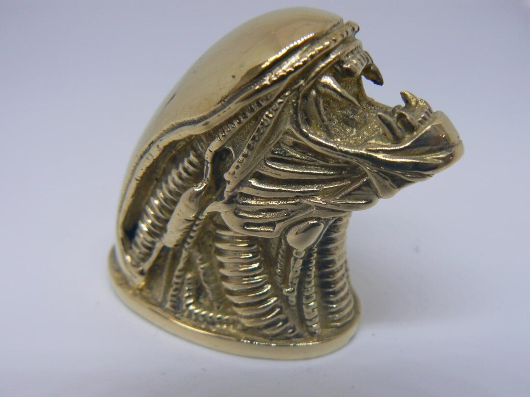 Alien Xenomorph Knife Pommel Cap – Sci-fi Inspired Brass Handle End - Etsy