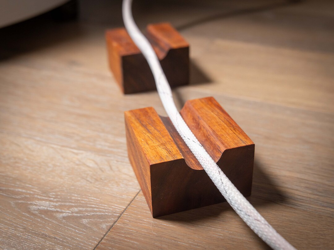 Paddock Wood Cable Risers Set of 2 - Etsy