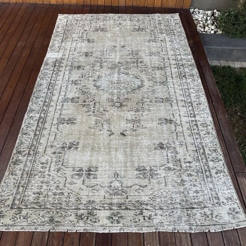 Large Vintage Rug - Etsy