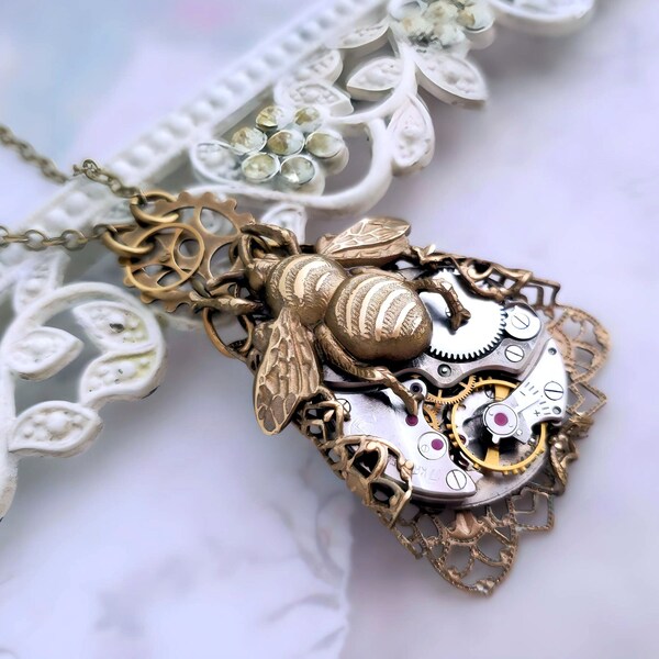 Steampunk Queen Bee Jewelry - Etsy