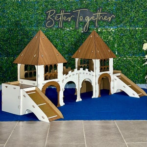 Kingsize Rabbit Towers With a Bridge, White Walnut Spacious & Stylish ...