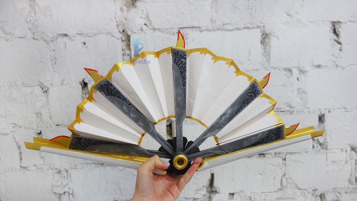 Loba Heirloom Working Fan folded/unfolded - Etsy