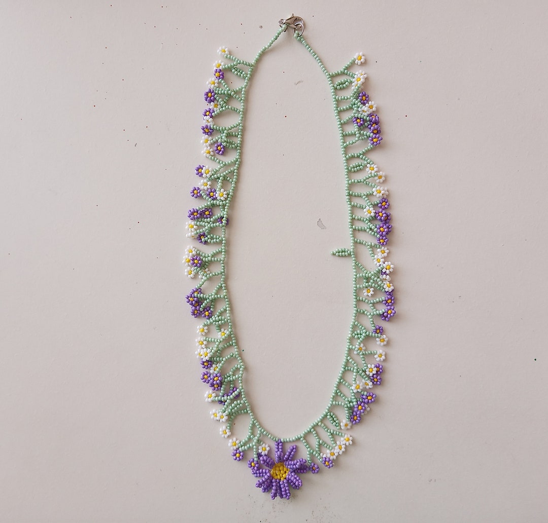 Daisy Beaded Necklace, Purple Flower Jewelry, Handmade Floral Necklace ...