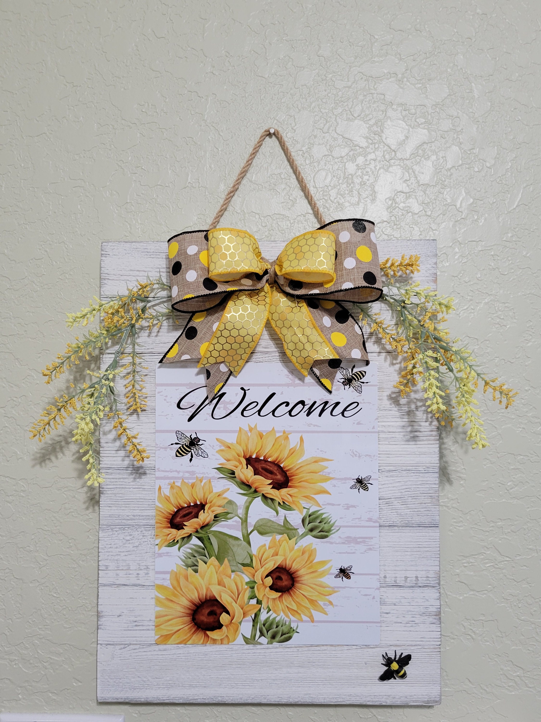Bee Welcome Sign, Door Hanger, Wall Decor, Front Door Sign, Porch Decor ...