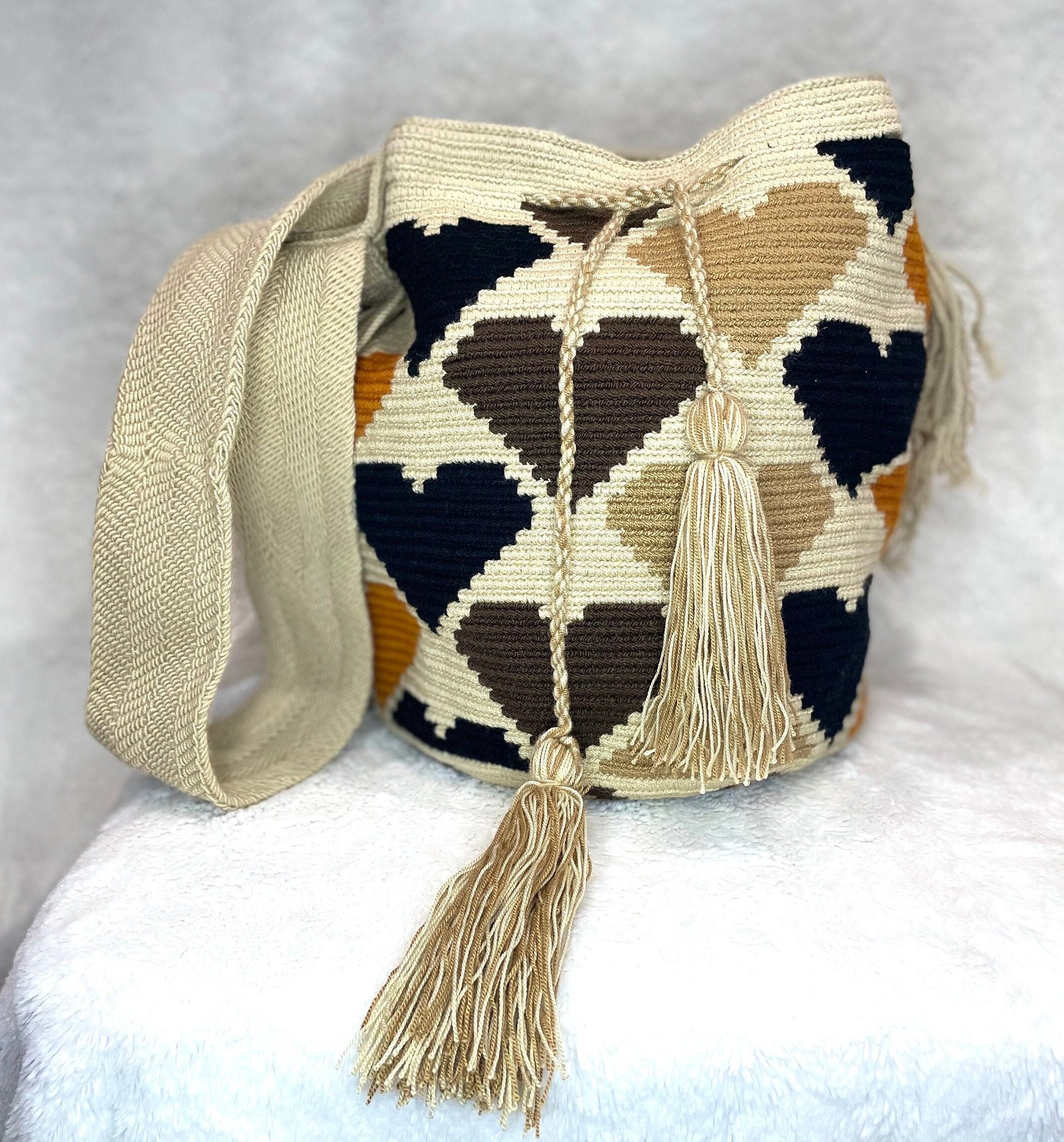 Crossbody Colombian Bag Mochila Wayuu, Black and Orange Heart Patterns ...