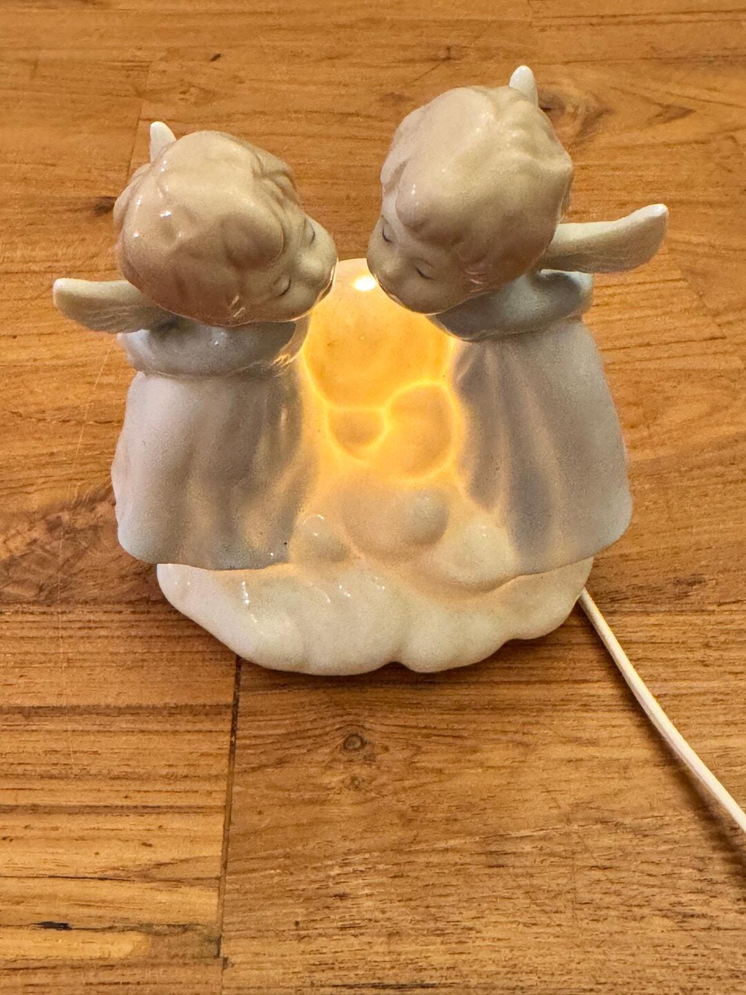 Vintage Enesco Porcelain Angels Kissing Lamp - Etsy