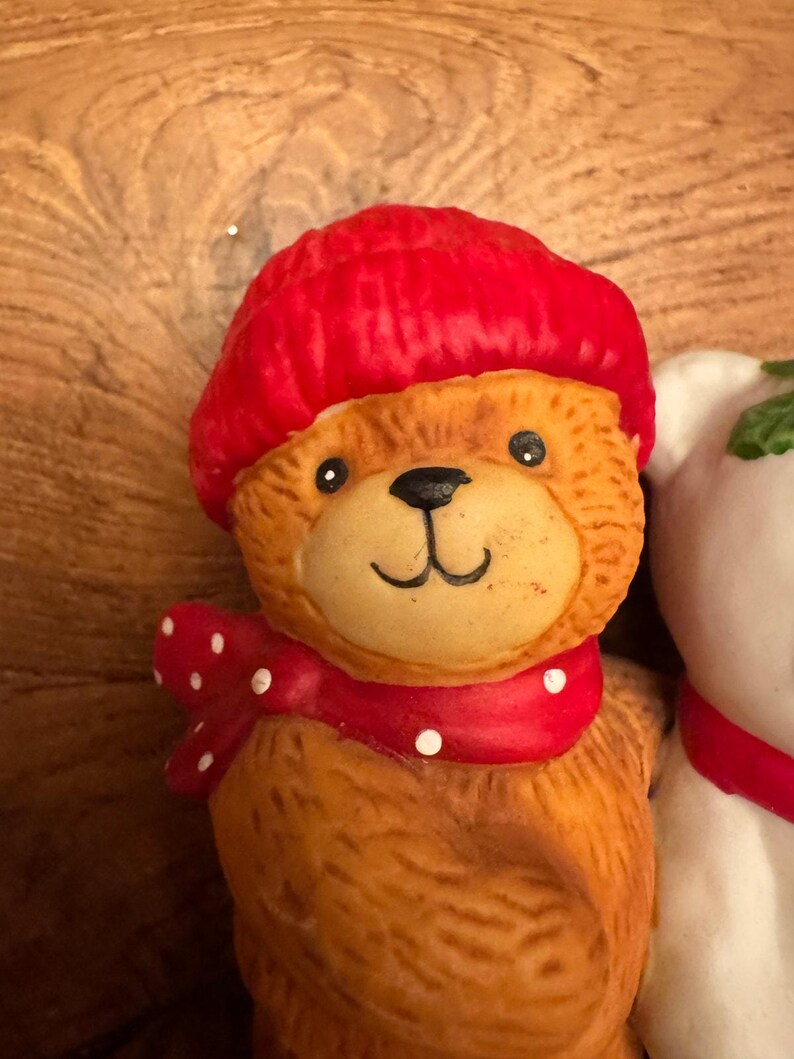 Enesco Figurine Lucy Rigg Rigglets Christmas Bear W Red Hat and Snowman ...