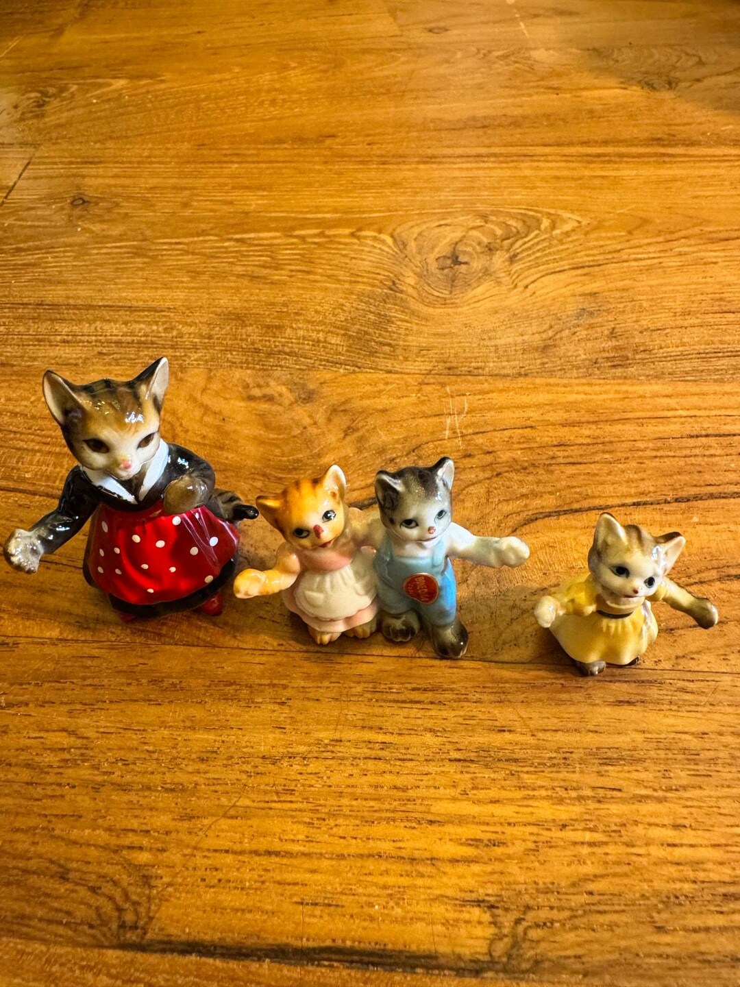 Ceramic Nursery Rhyme 3 Little Kittens Who Lost Their Mittens Figurines ...