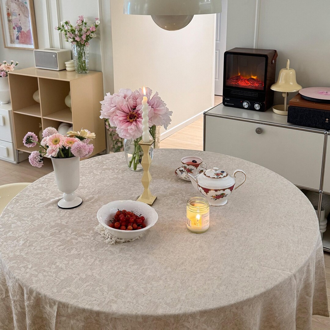 Minimalist Floral Pattern Jacquard Linen Tablecloth, Elegant Table ...