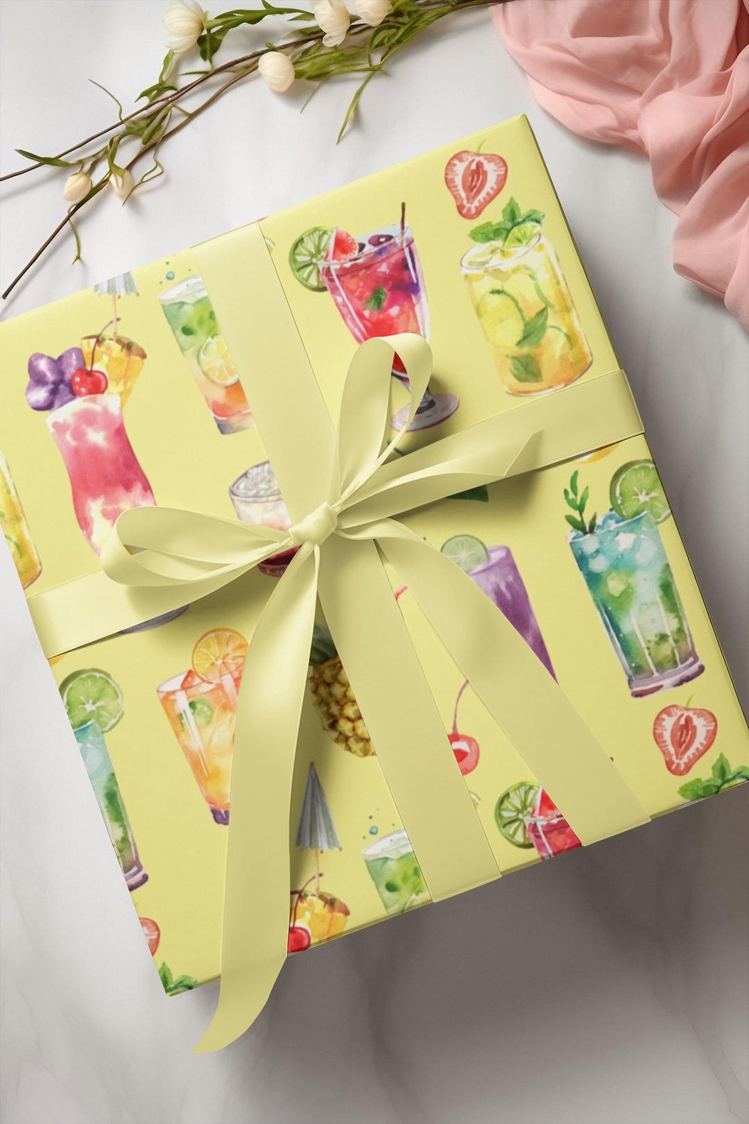Gift Wrapping Paper With Tropical Cocktails: Vibrant Holiday Packaging ...
