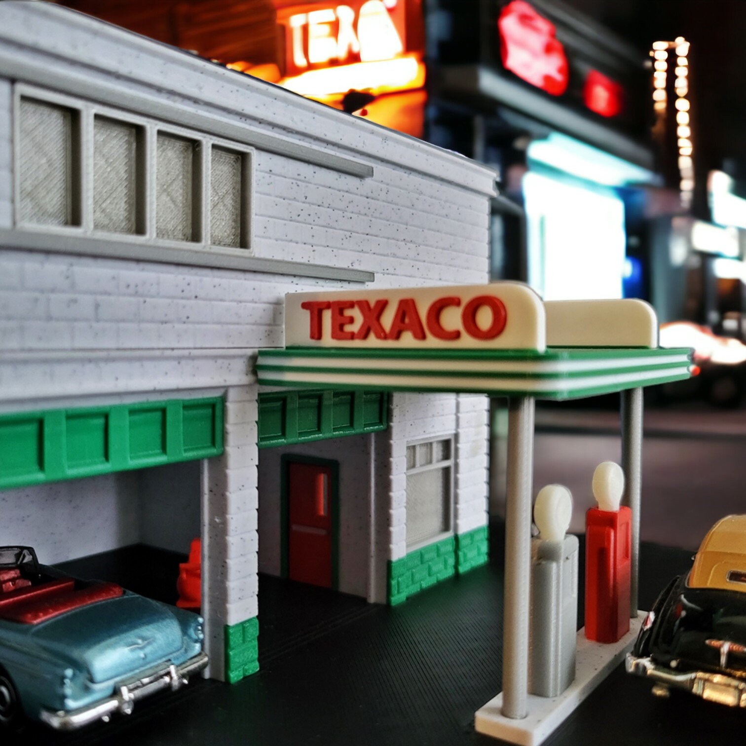 1/64 Texaco Gas Station Diorama: Back to the Future Model Cars Display ...