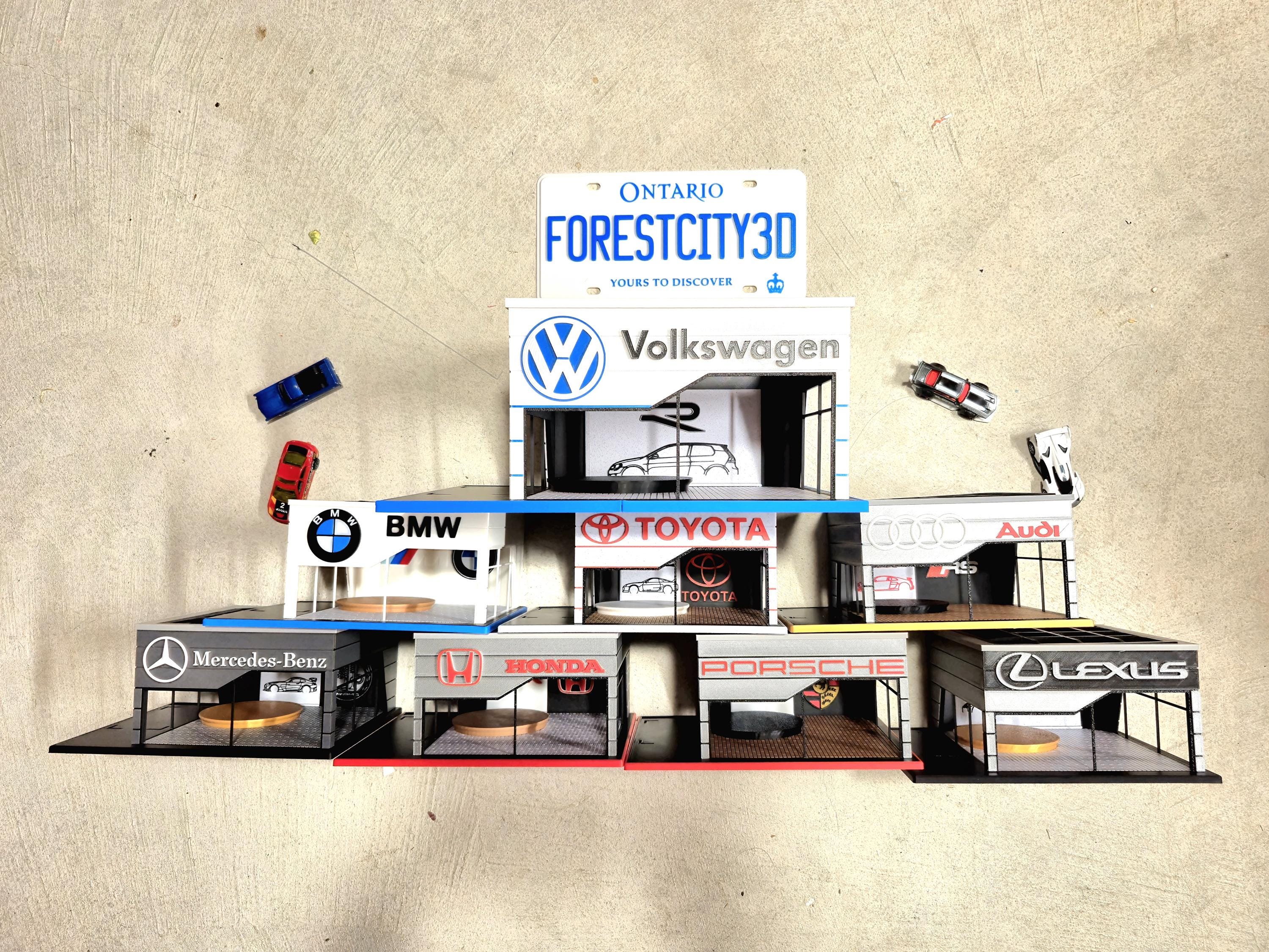 3D Printed Showroom Diorama: 1/64 & 1/43 Scale Model Car Display - BMW ...