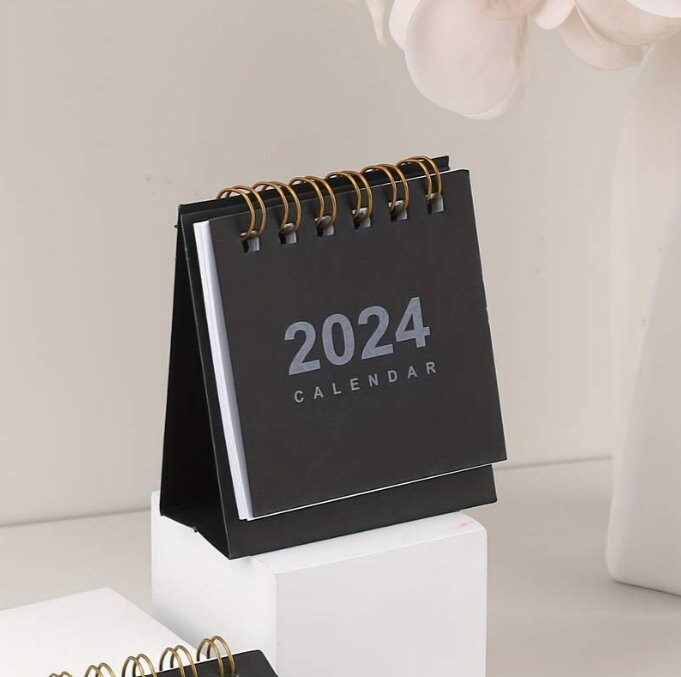 Mini Desk Calendar/table Calendars 2024 Simple and Portable, Small and ...