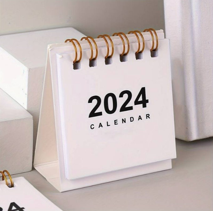 Mini Desk Calendar/table Calendars 2024 Simple and Portable, Small and ...