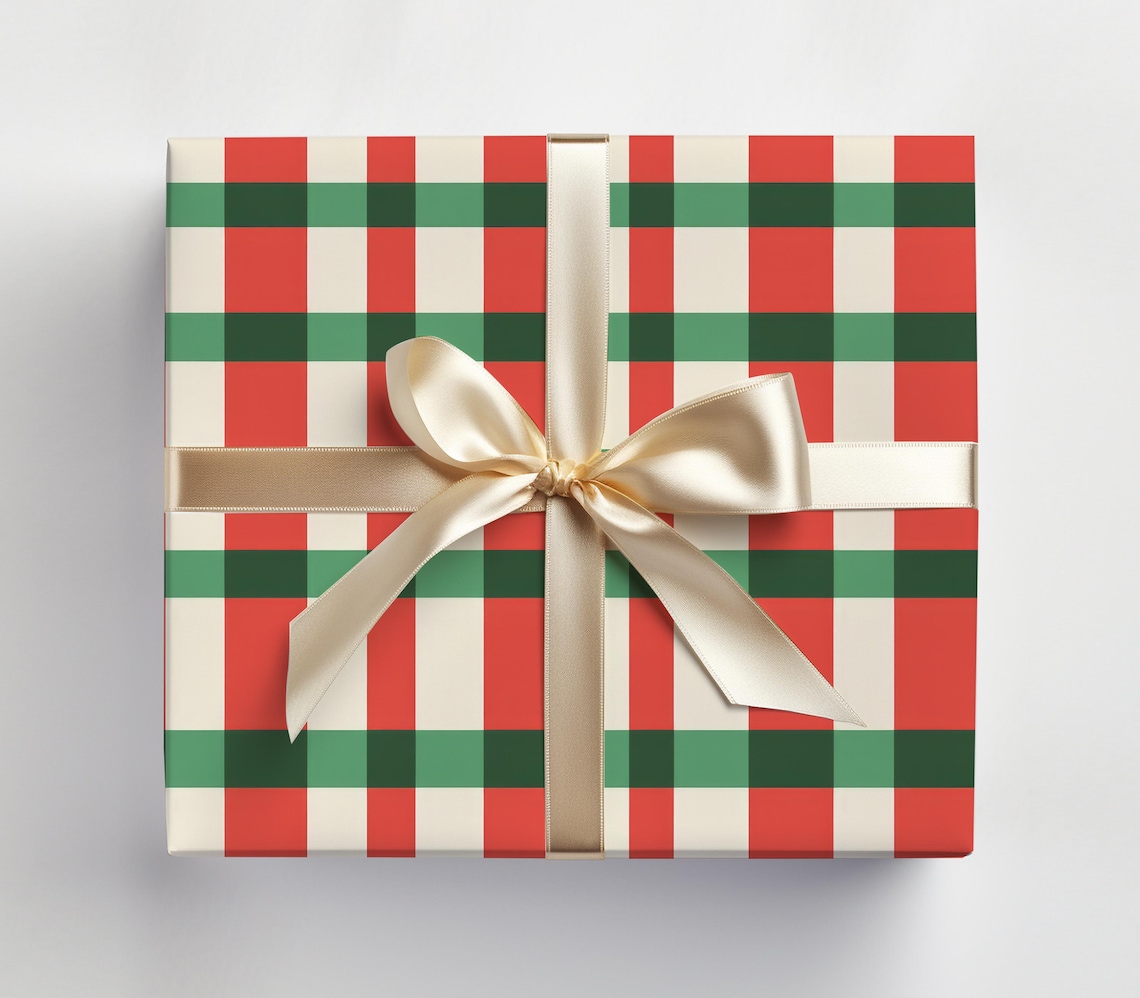 Red and Green Gingham Wrapping Paper Roll Christmas Plaid Wrapping ...