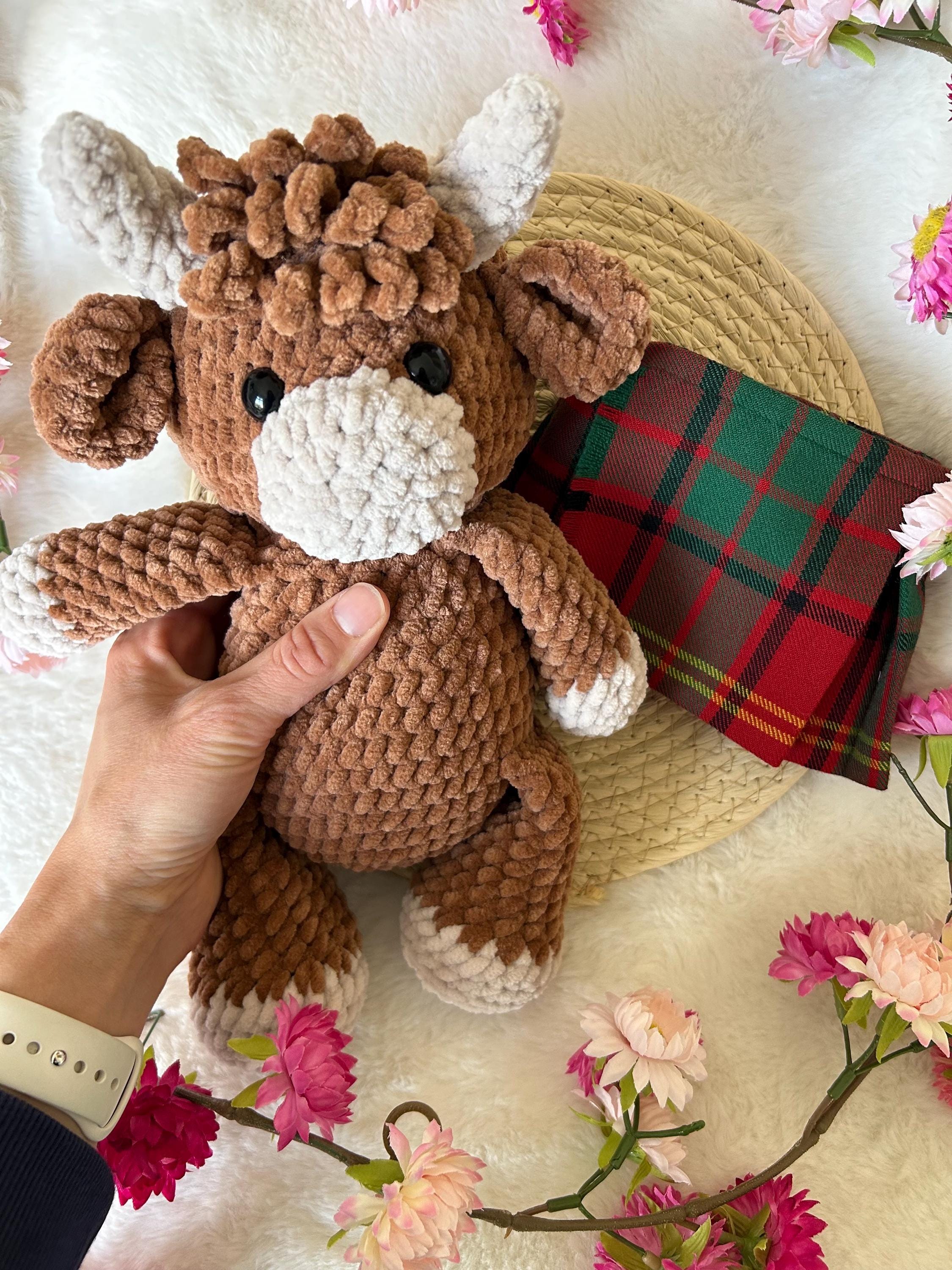Highland Cow Crochet Pattern With Kilt Pattern - Etsy