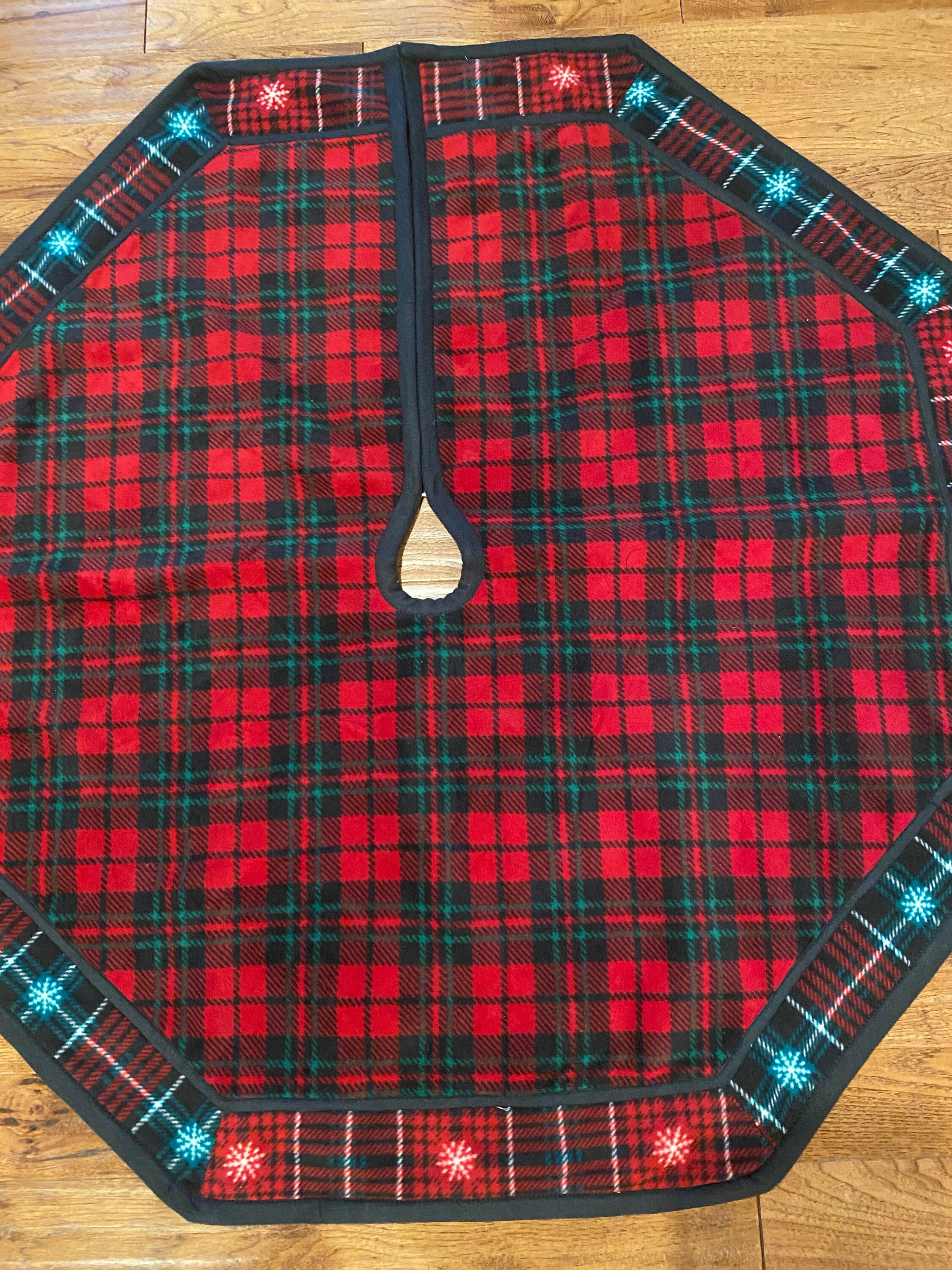 Red and Green Plaid Fleece Octagonal Tree Skirt - Etsy