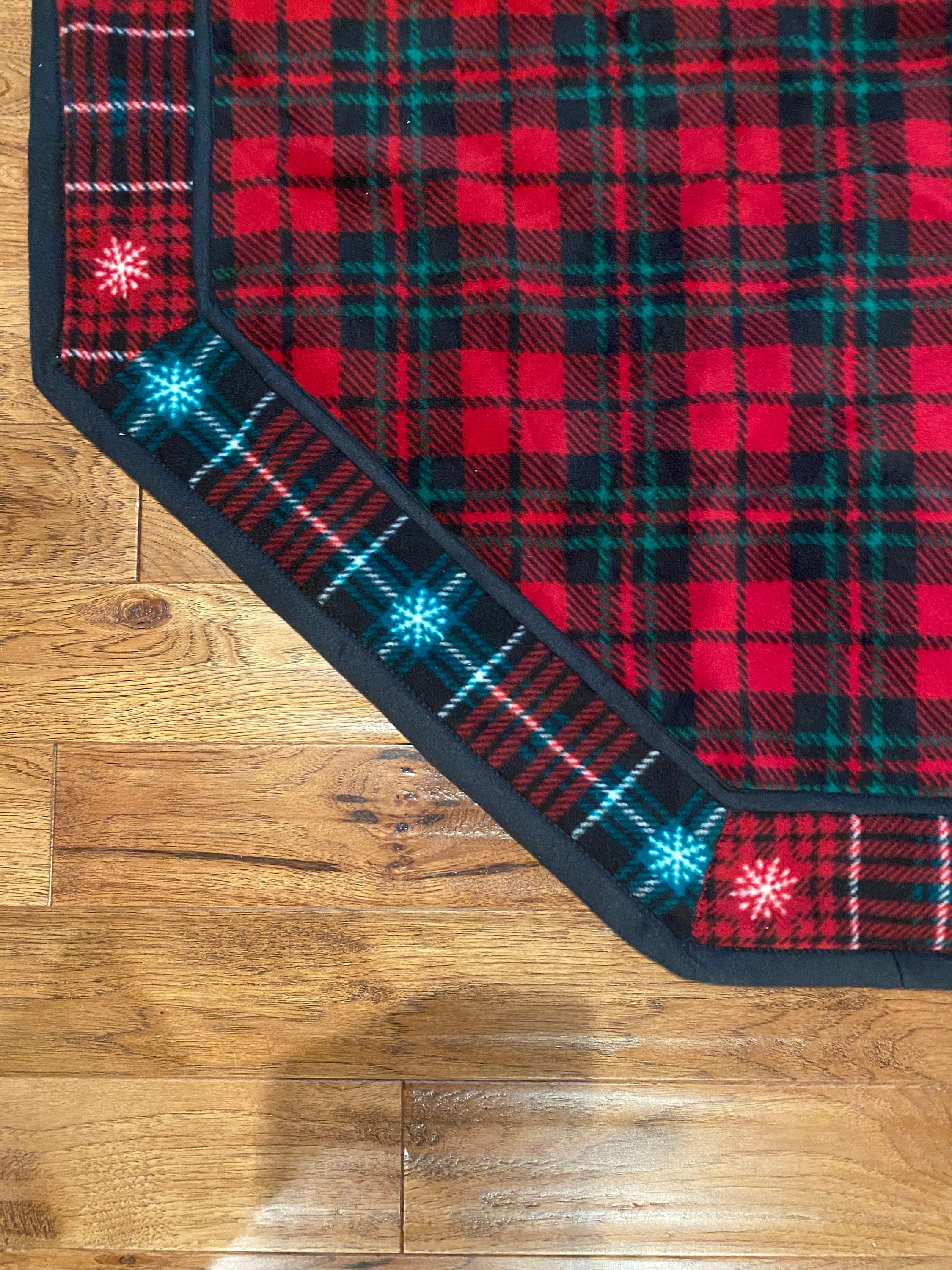 Red and Green Plaid Fleece Octagonal Tree Skirt - Etsy