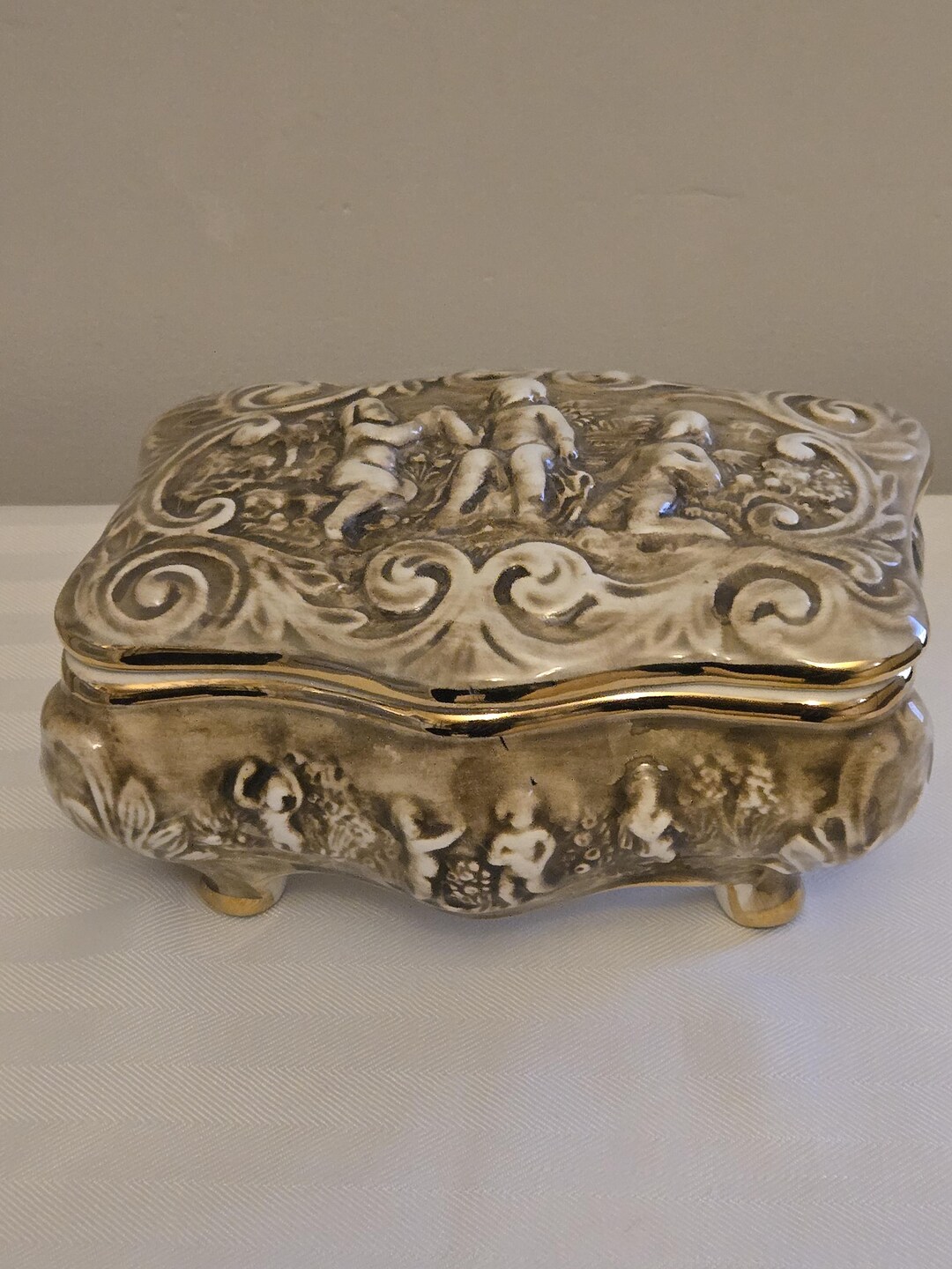 Vintage CAPODIMONTE Porcelain Footed Jewelry or Trinket Box - Etsy