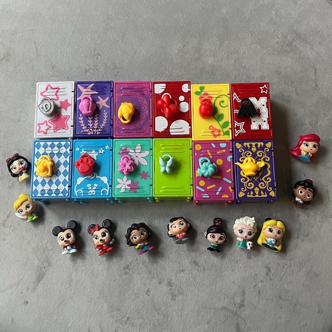 Academy & Lockers Series 1 Disney Doorables - Etsy