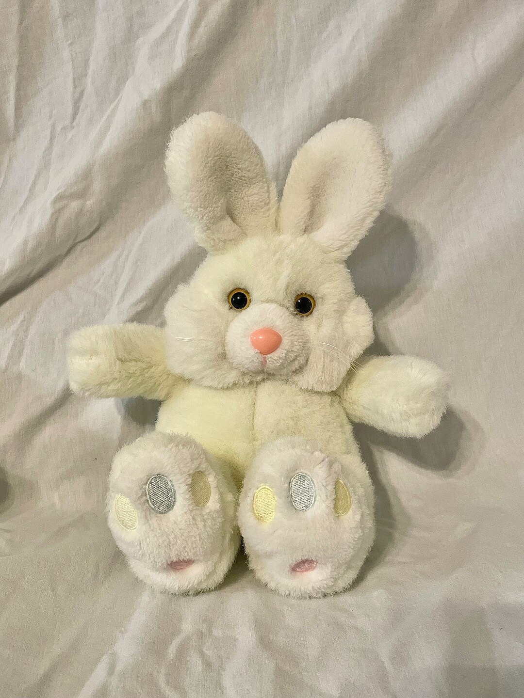 VINTAGE 1970s-1990s Bunny Plush With Pastel Paws - Etsy