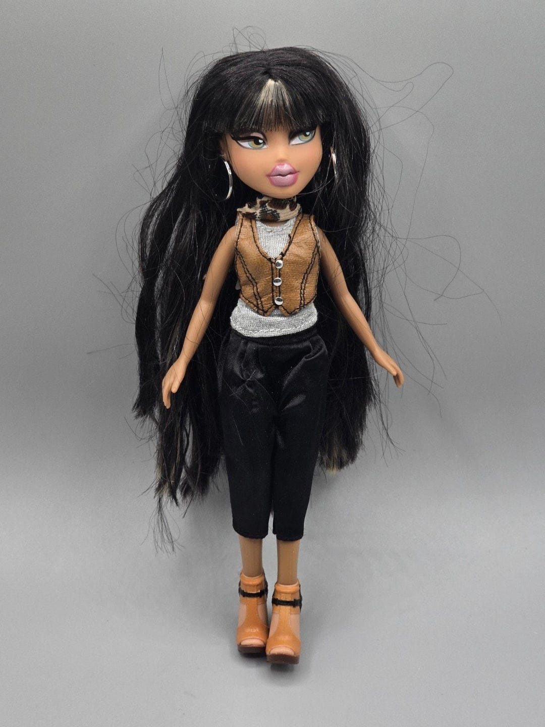 SUPER RARE HTF Bratz 10/10/10 Anniversary Shadi Doll Outfit & Onine ...