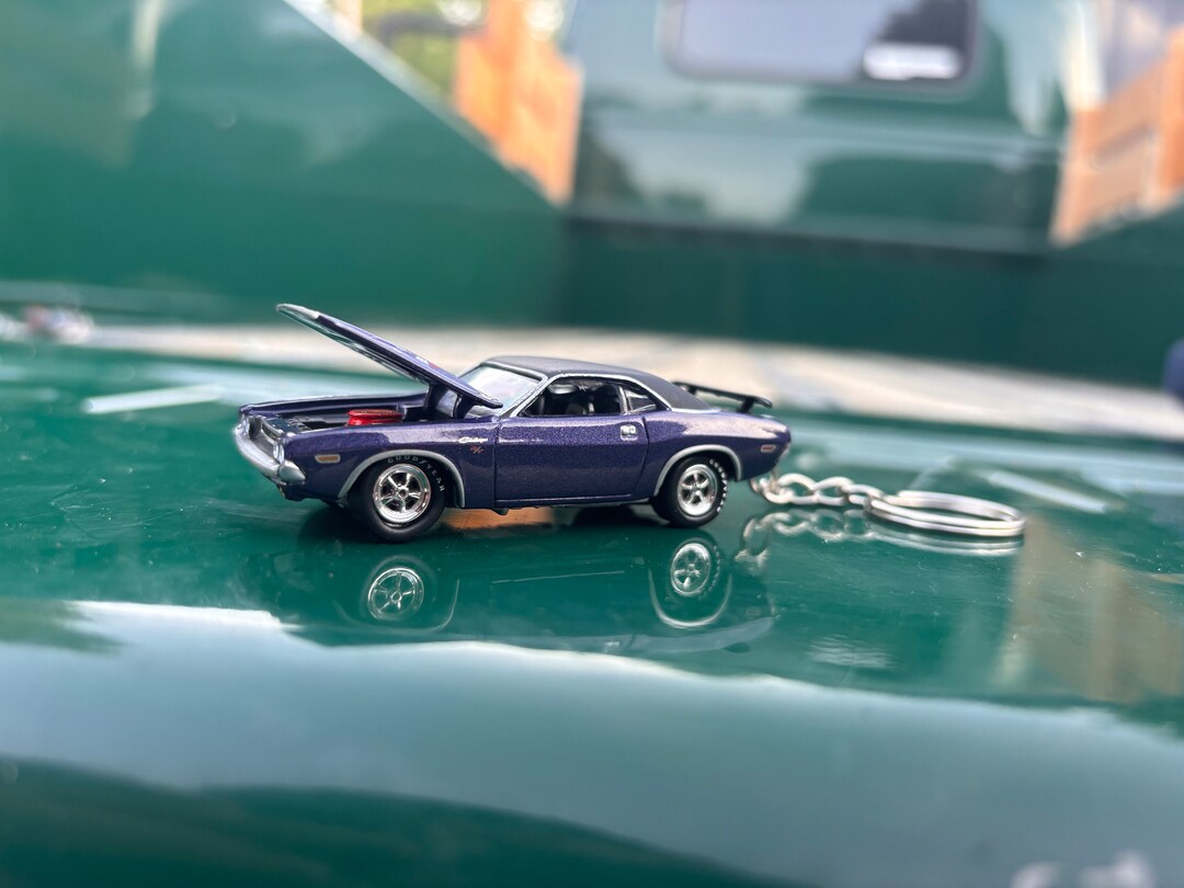 1970 Dodge Challenger R/T Keychain - Etsy