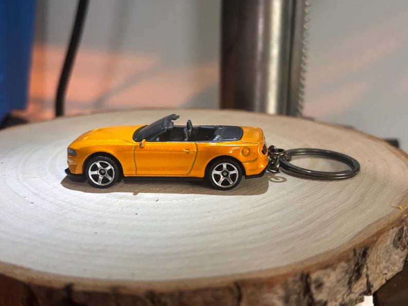 2018 Ford Mustangs Convertible Keychain - Etsy