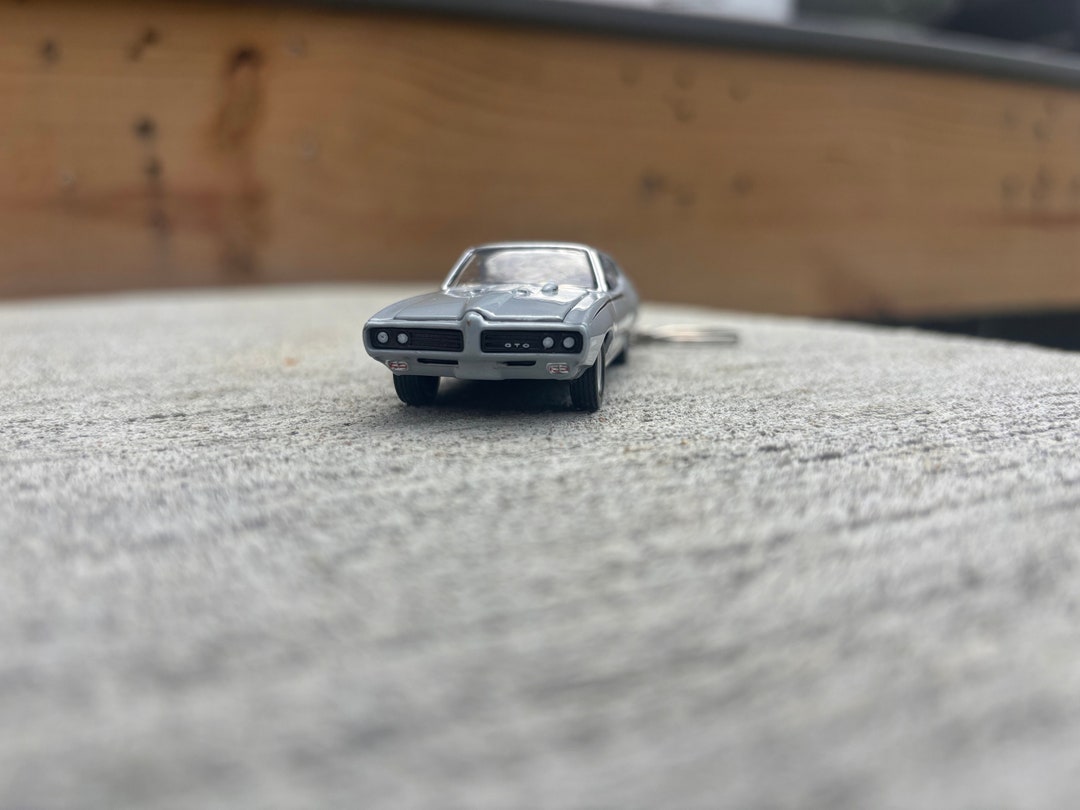 1969 Pontiac GTO Keychain in Gray With Black Interior and Rubber Tires ...