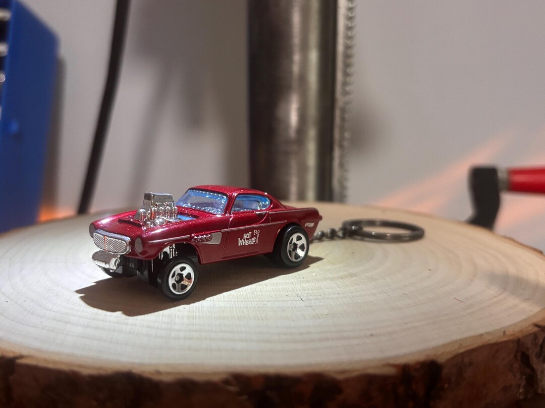 Volvo P1800 Gasser Keychain - Etsy