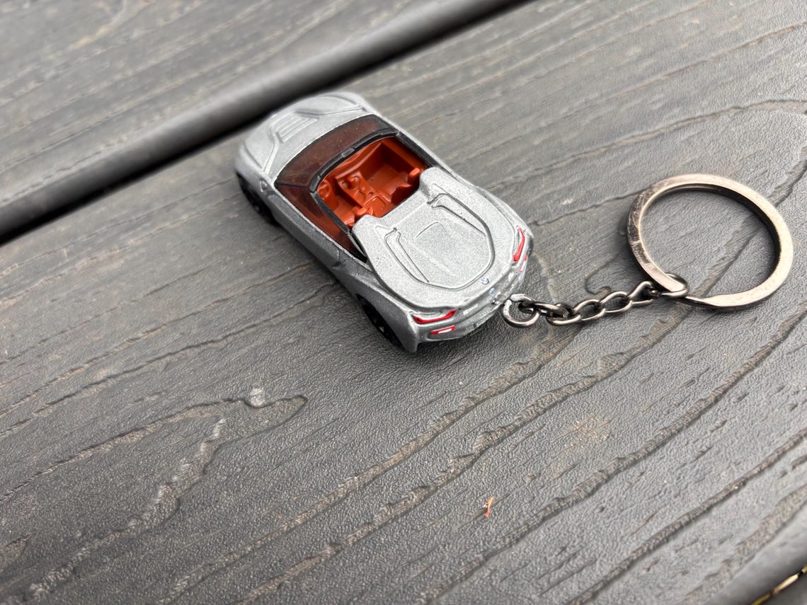 BMW I8 Roadster Keychain - Etsy