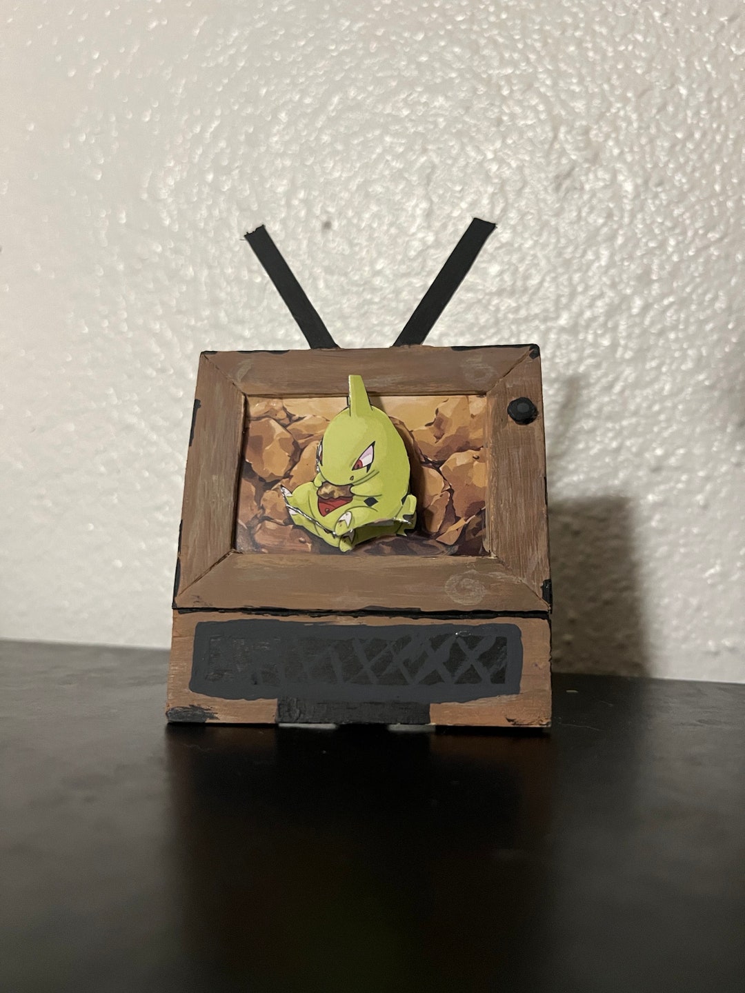 Larvitar- Retro Tv Shape Mini Frame - Etsy