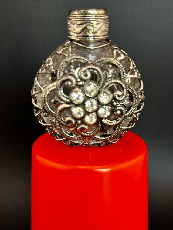 vintage glass and filigree - Gem