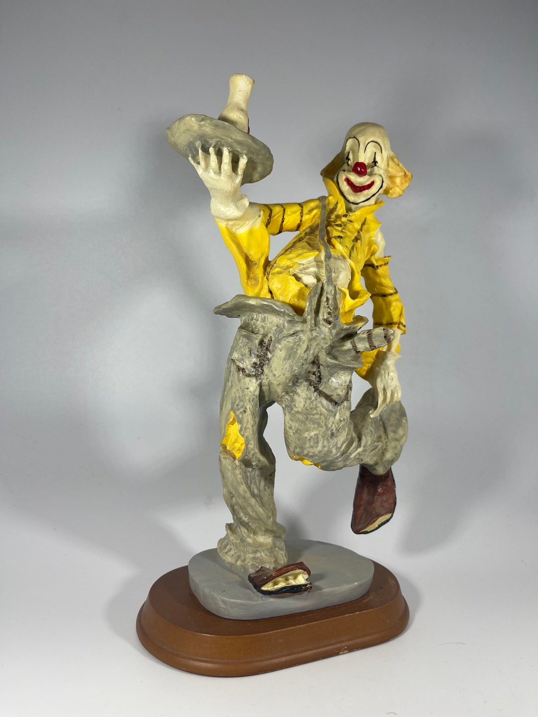 Clown Dante by Ado for Creative World Waiter Clown Statue 10-1/2” Tall ...