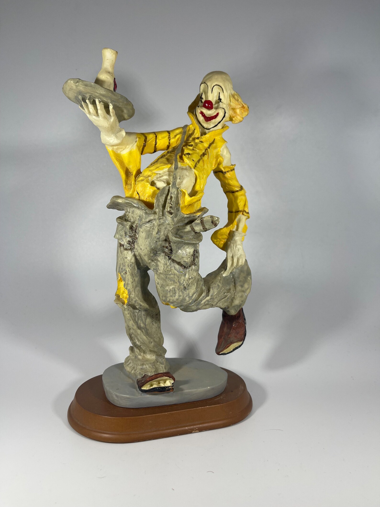 Clown Dante by Ado for Creative World Waiter Clown Statue 10-1/2” Tall ...