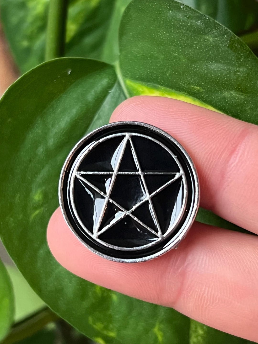 Black Pentagram Enamel Pin: Gothic Satanic Lapel Pin - Etsy