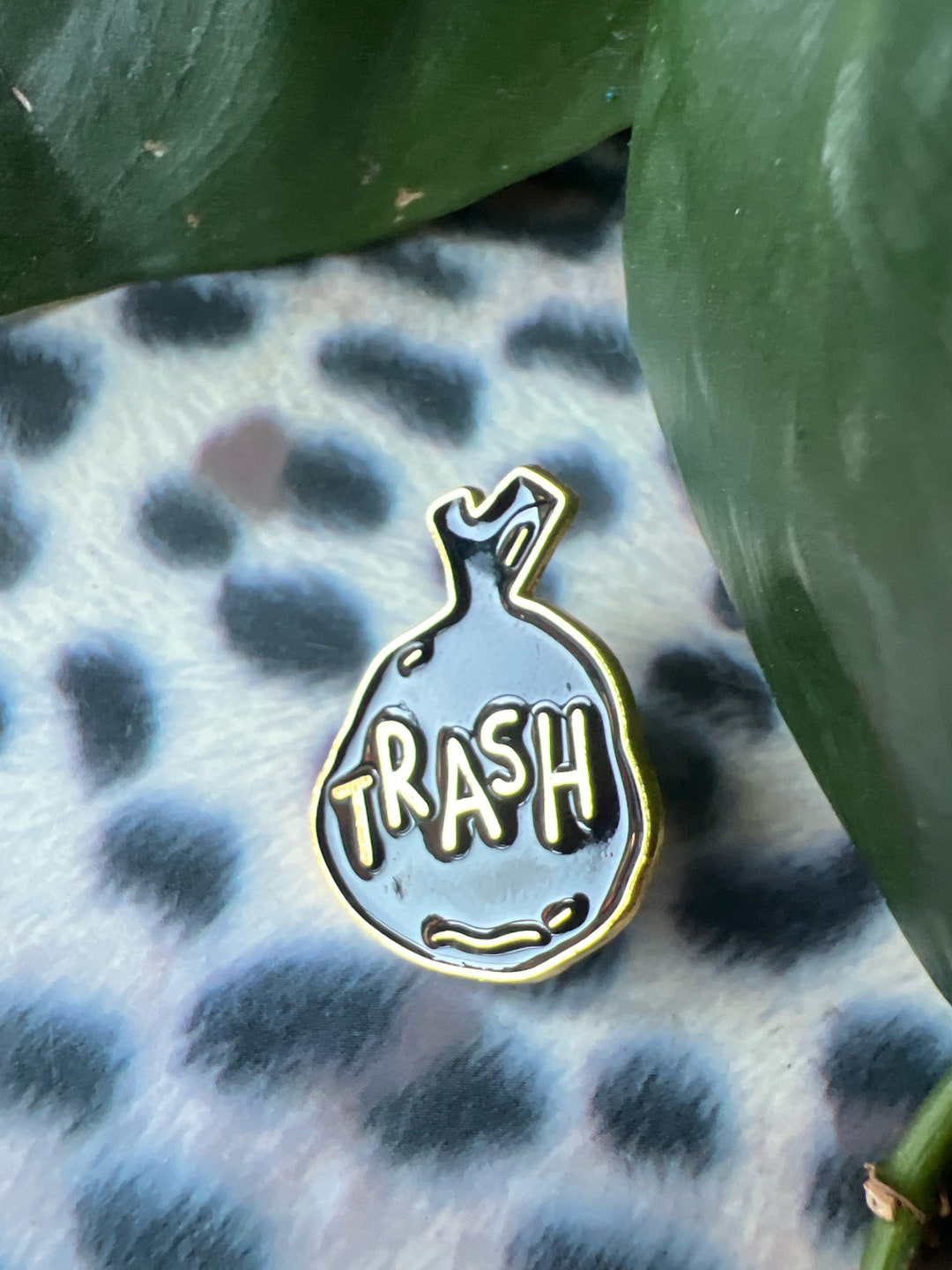 Goth Pins Punk Pins and Badges Funny Pinback Buttons Trash Bag Enamel ...