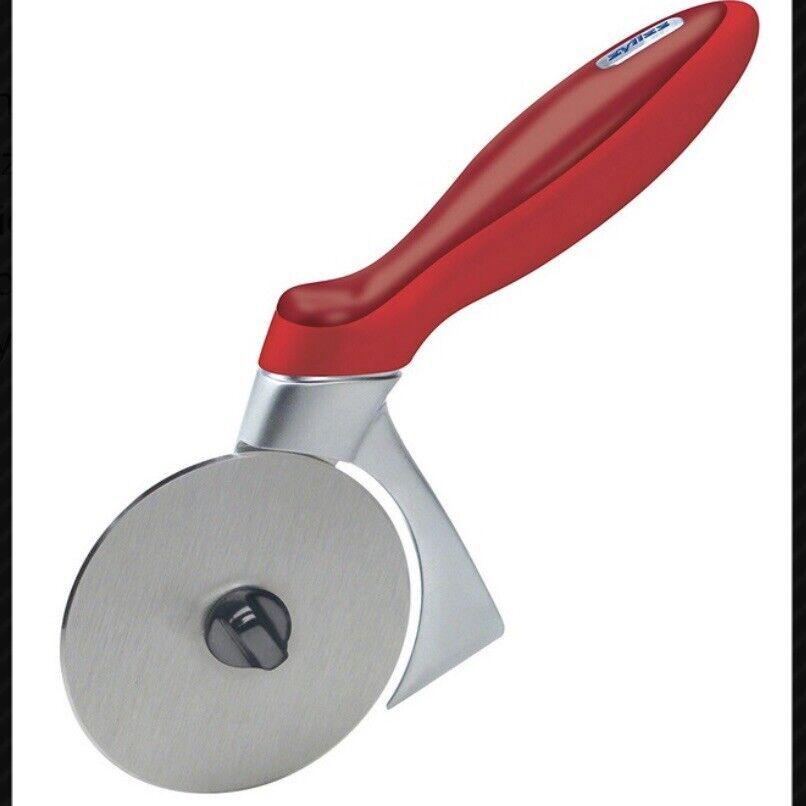 Zyliss Pizza Slicer With Crust Cutter Snap-on Blade Cover Removable ...