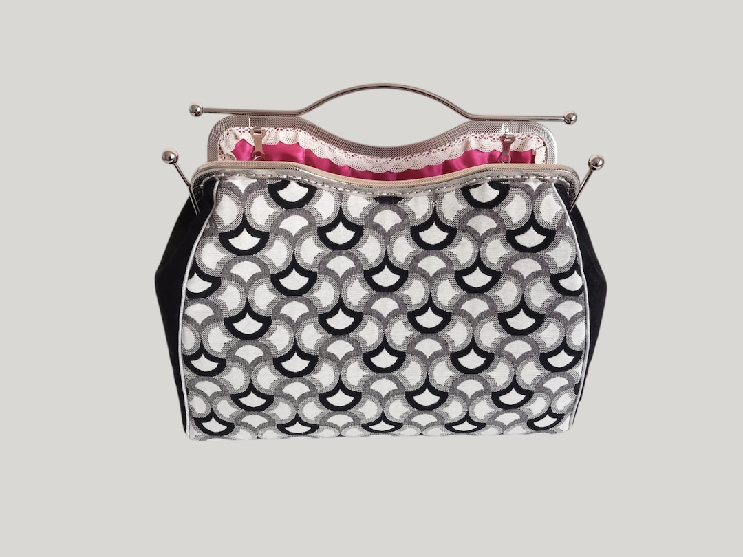 Jacquard Kisslock Handbag, Black & White Metal Frame - Etsy