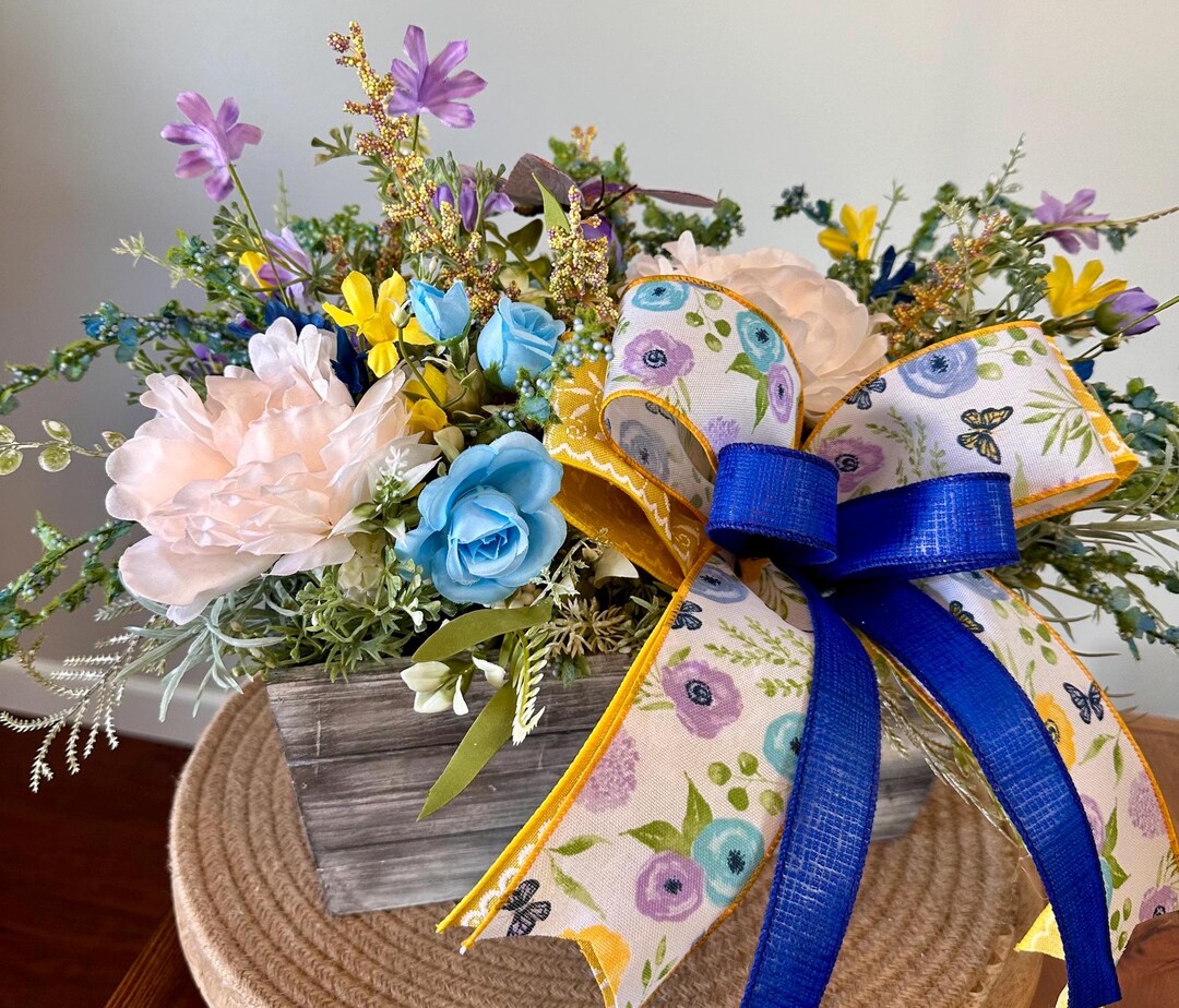 Spring Table Arrangement, Everyday Floral Decor, Container Floral Table ...