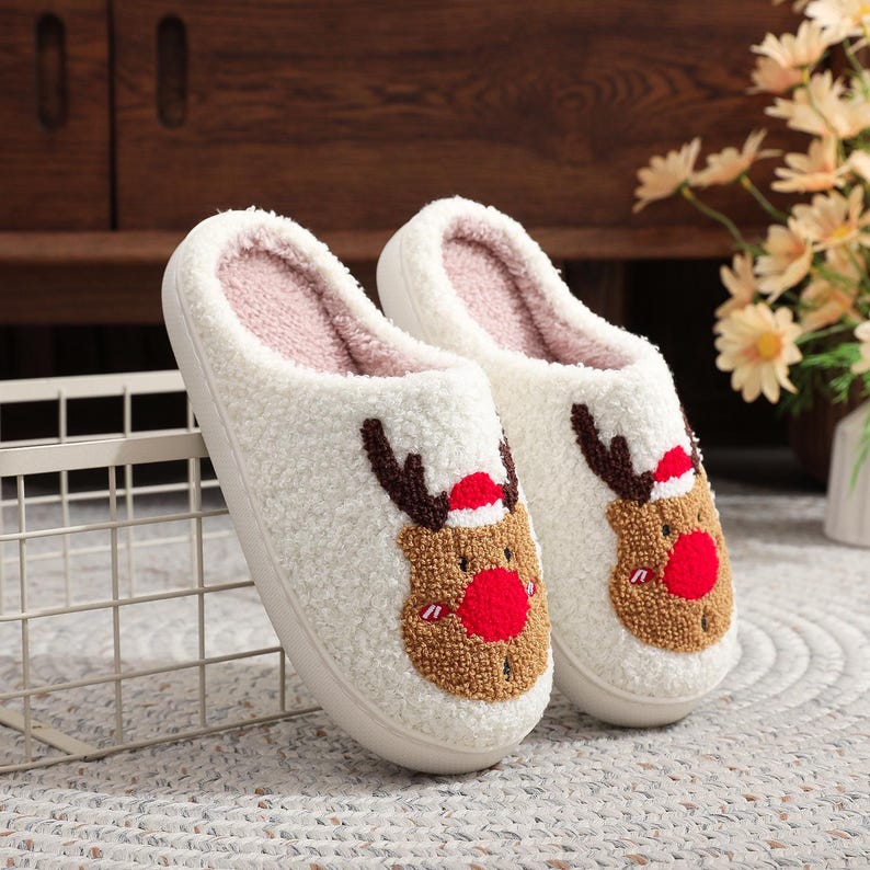 Christmas Slippers, Festive Reindeer Plush Slippers, Christmas Themed ...