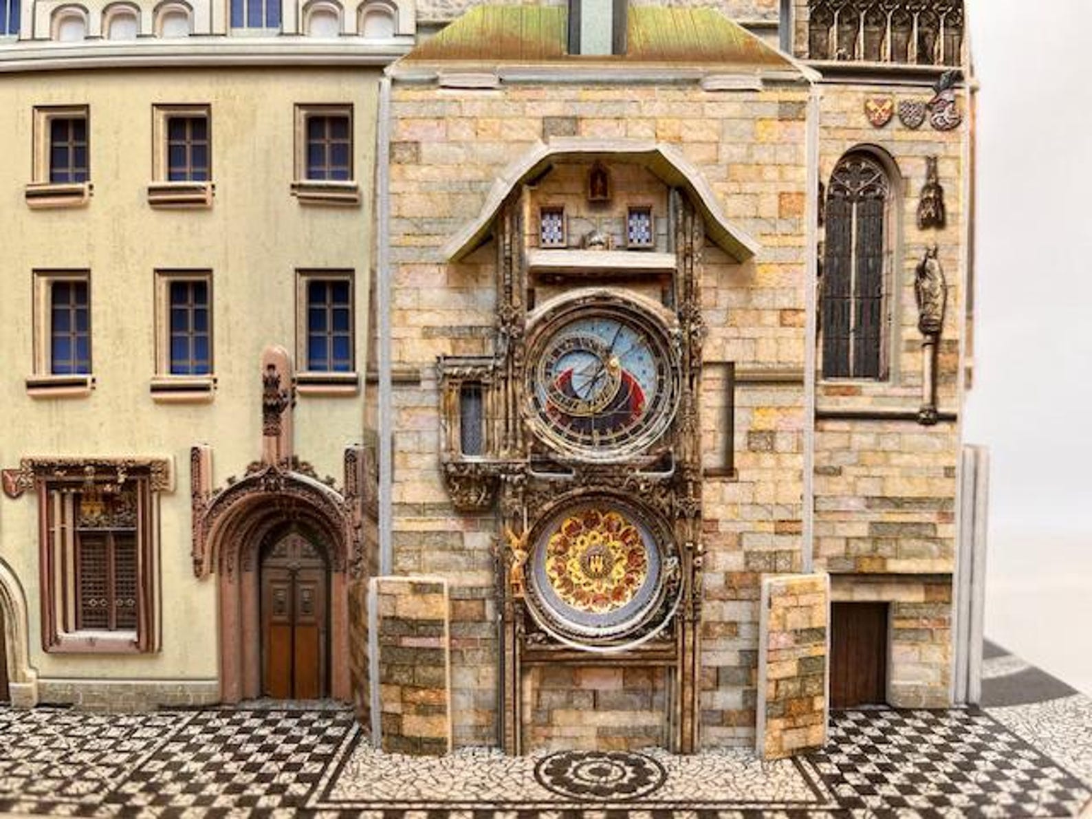 3D Puzzle Town Hall Clock Prague Old Town Clock Astronomical Clock ...