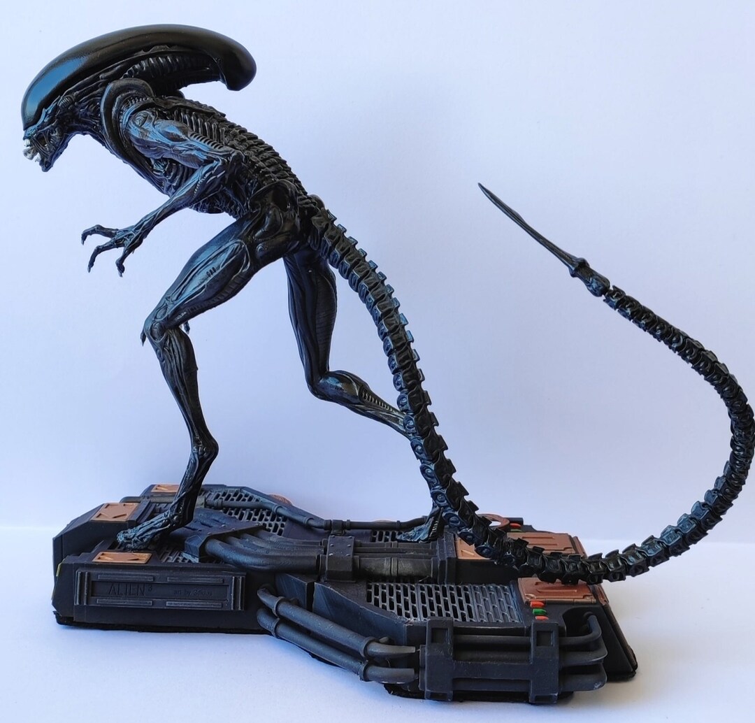 Alien Diorama - Etsy