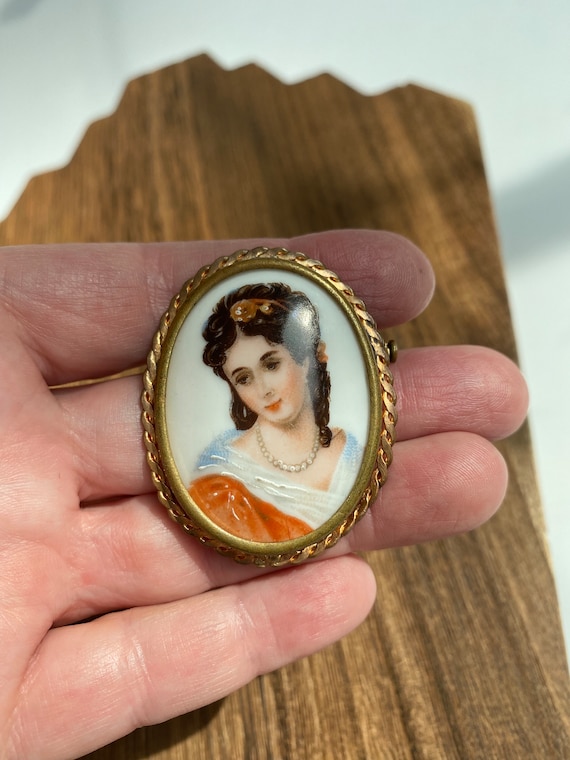 Antique Limoges hand painted lady portrait brooch & e… - Gem