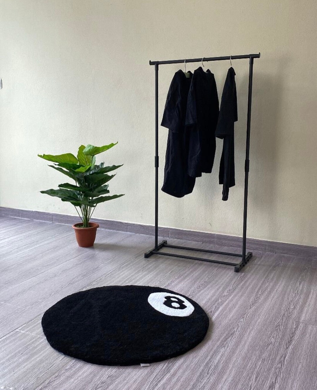 8-ball Shaped Rug | Unique Pool Table Design | Handmade Home Decor ...