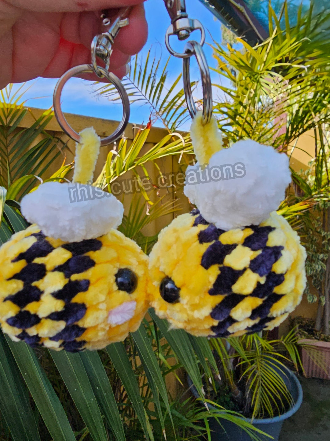 Crochet Kissing Bees Keyring Amigurumi Keychain Mini Bee - Etsy