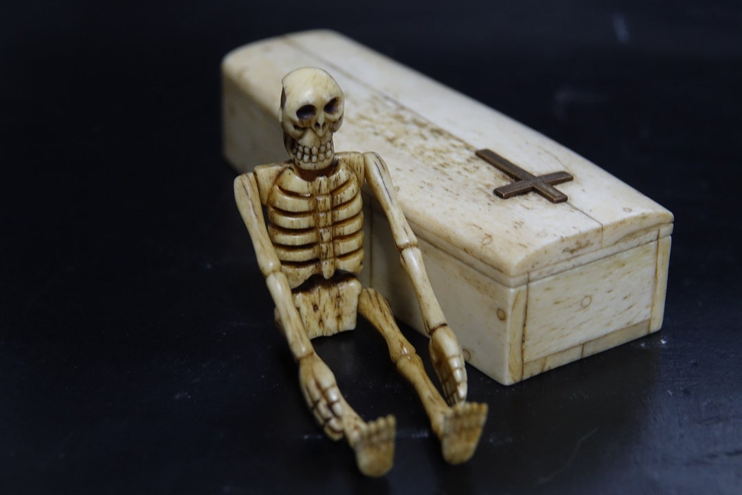Unusual Articulated SKELETON & COFFIN Possibly Sailor Work Napoleonic ...