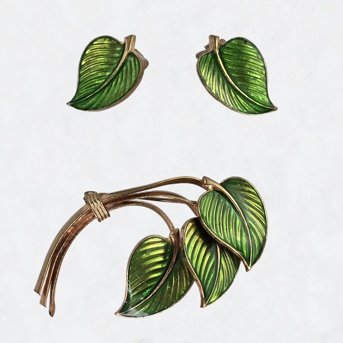 Vintage Modernist Leaf Jewelry Set Vintage Enameled Leaf Brooch and ...