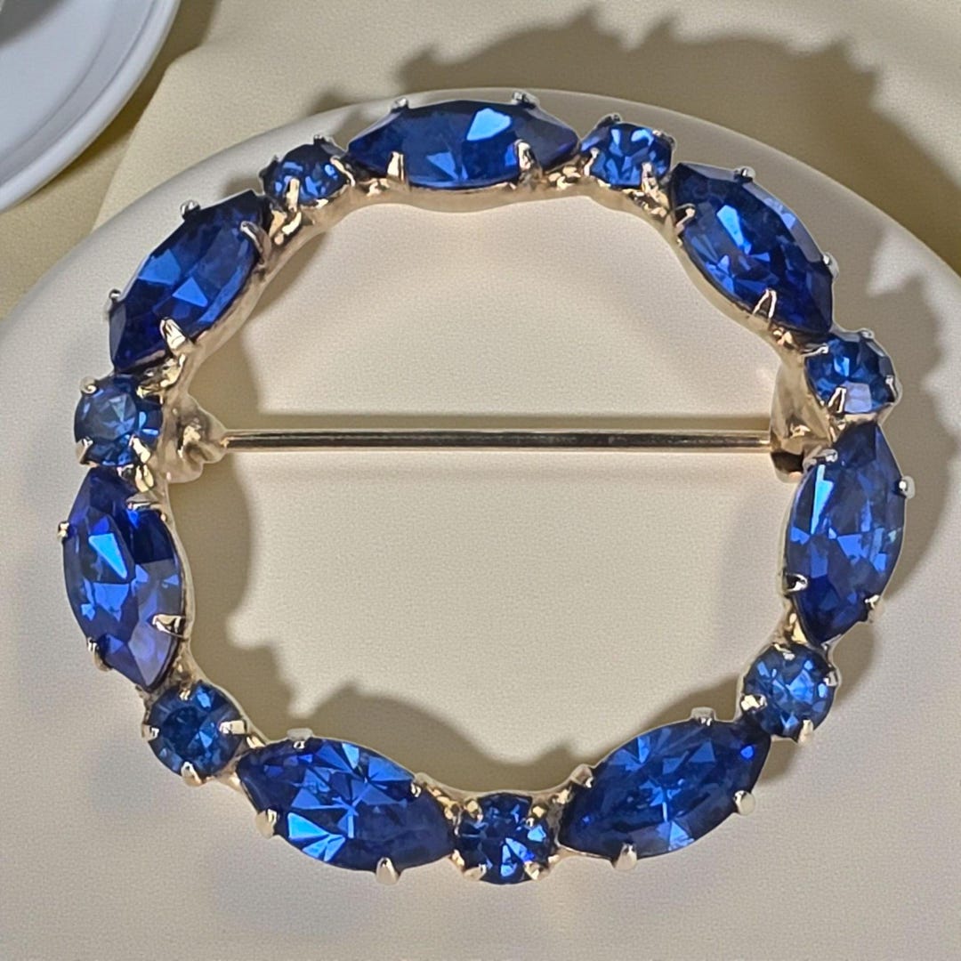 Vintage Blue Glass Rhinestone Wreath Brooch Midcentury Prong Set Royal ...