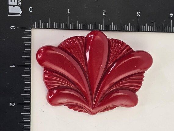 Vintage Large Red Bakelite Brooch Vintage Carved Art … - Gem